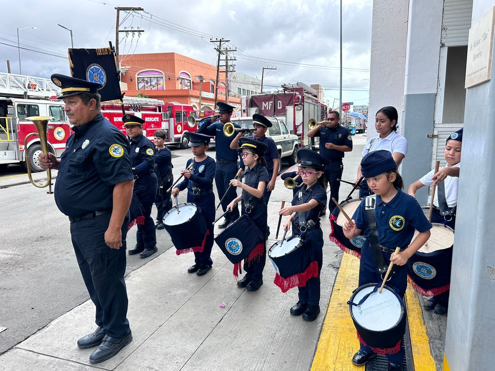 Ascensos en grupos juveniles de rescate acuático y emergencias médicas ...