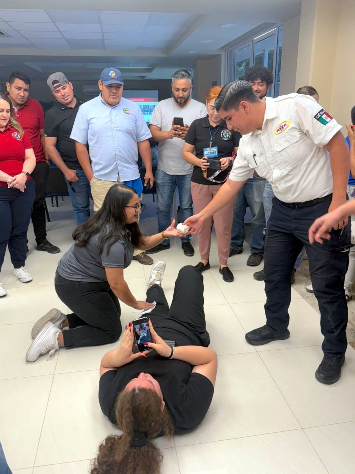 Impulsa regidor Larumbe cursos de primeros auxilios y talleres de salud ...