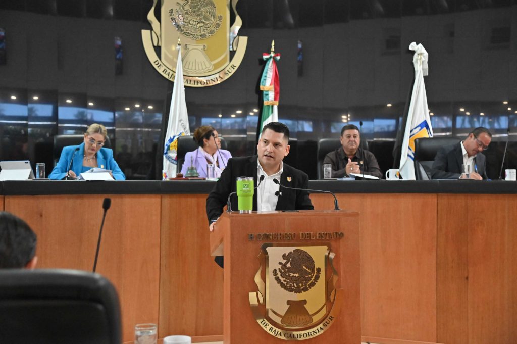 Reconoce el diputado Erick Agundez al personal de BCS que integra las ...